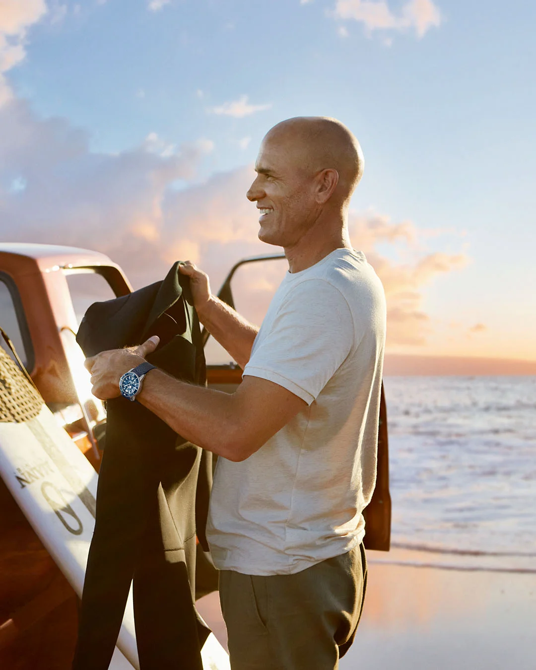 Breitling trình làng BST Superocean Heritage thế hệ mới – Sự giao thoa giữa chế tác đồng hồ và ...